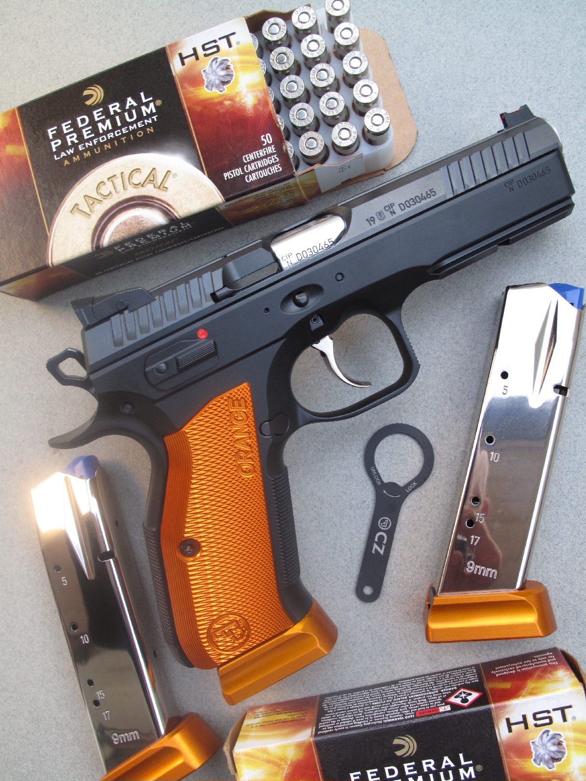 Pistolet CZ Shadow 2 orange 9x19 | Armurerie Caraïbes à Saint-Martin